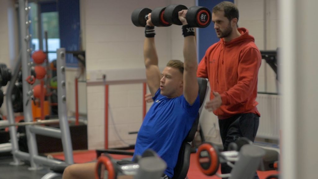 Are you lifting too heavy and sacrificing form? - The PT Centre